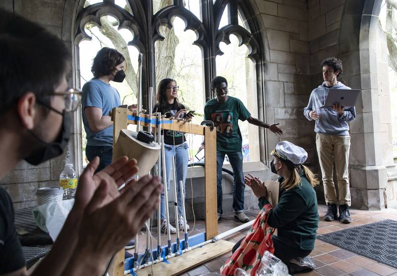 Stupefyingly difficult U. of C. Scavenger Hunt marks 35 years with ...