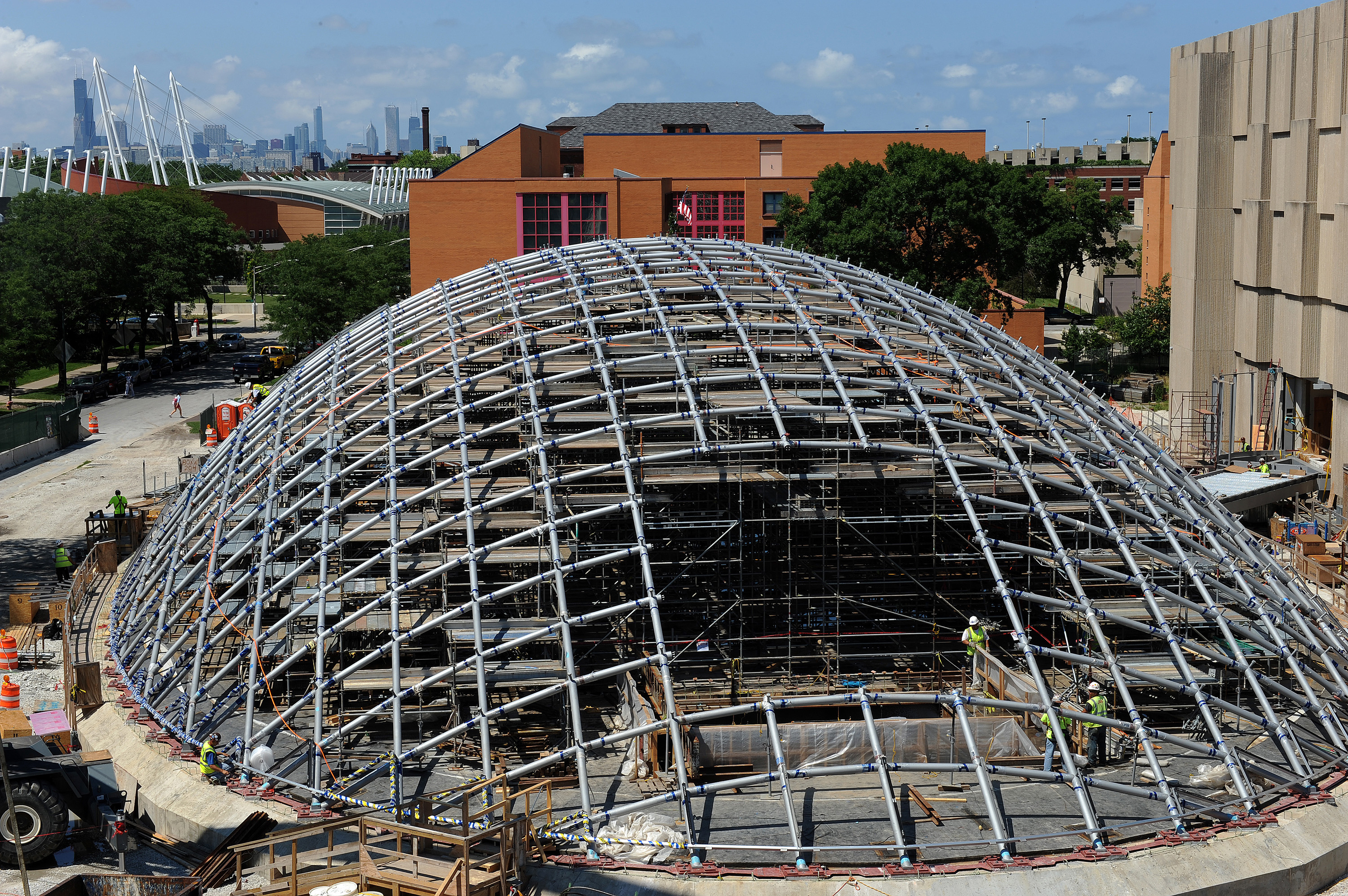 A look at the Joe and Rika Mansueto Library | UChicago News